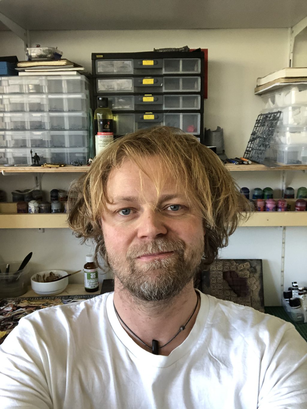 Jeremy Wood Crafts His Own Pieces of the Warhammer Universe – Artist ...