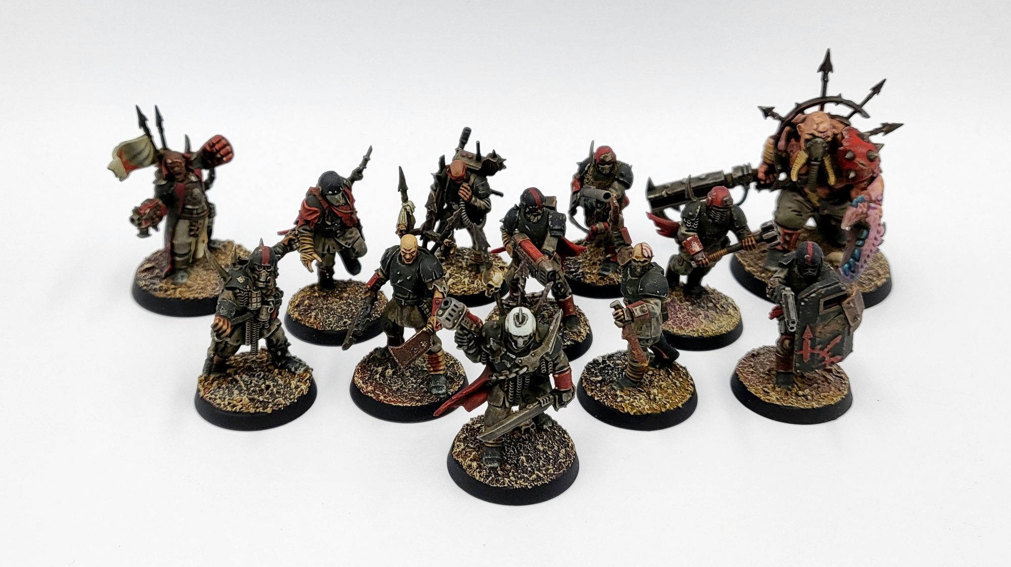 Army Showcase: Fowler’s Traitor Guard – “The Disloyal 32” | Goonhammer