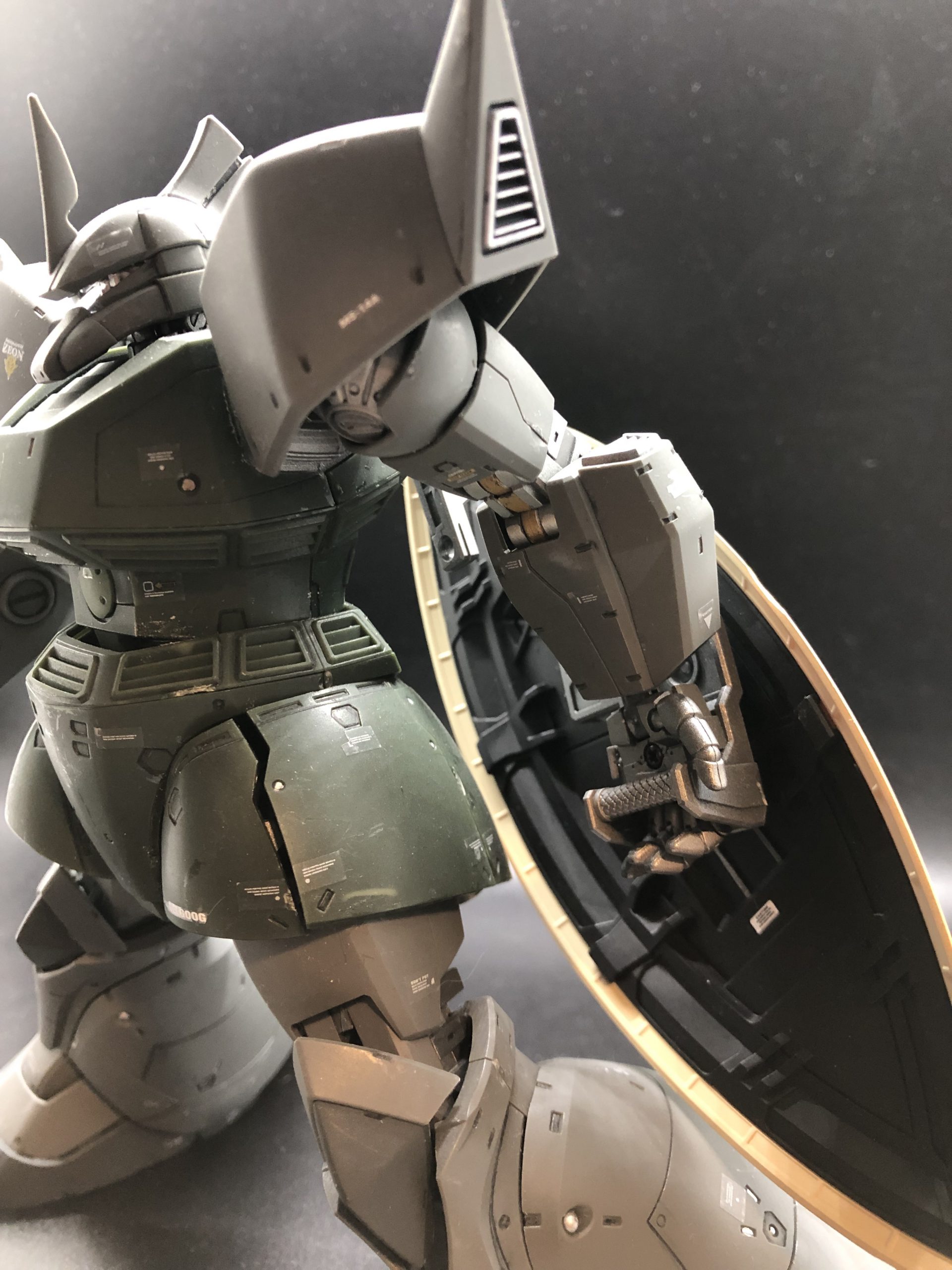 Gunpla Review: Master Grade Gelgoog 2.0 | Goonhammer