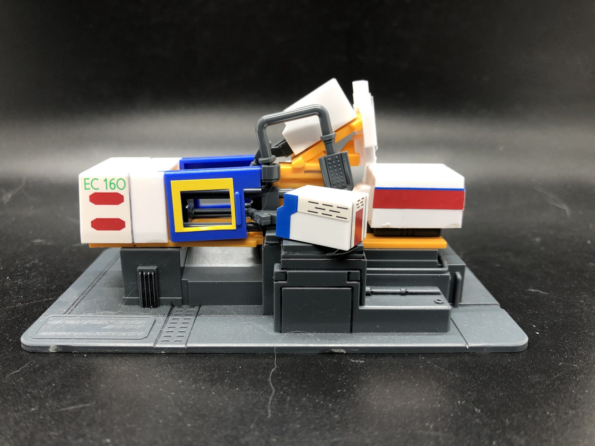 GunPla Review: Injection Machine | Goonhammer