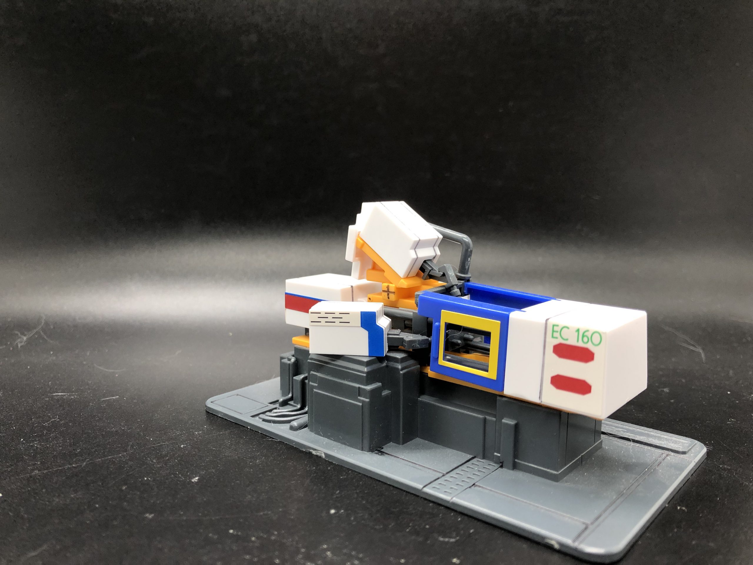 GunPla Review: Injection Machine | Goonhammer