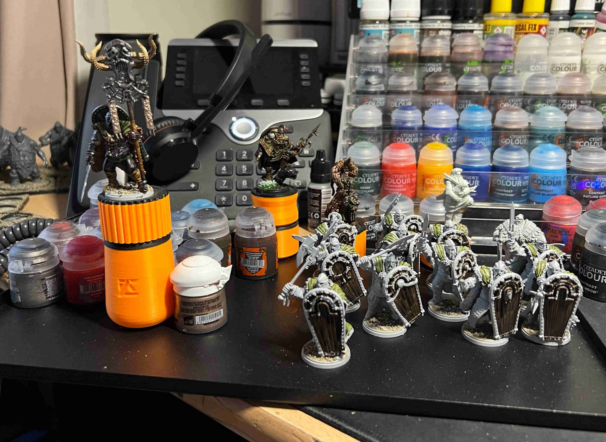 Goonhammer Reviews: Army Case Magnetic Painting Grips | Goonhammer