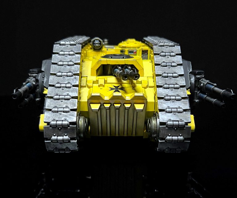 Model Review: The Proteus Pattern Land Raider | Goonhammer