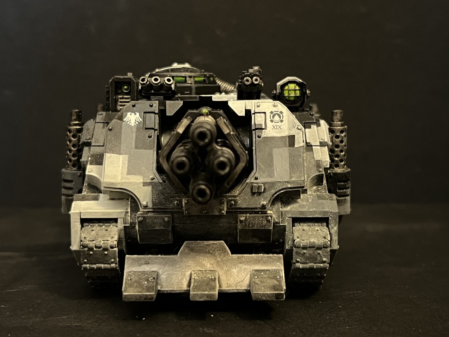 Horus Heresy Model Review: Vindicator Siege Tank | Goonhammer