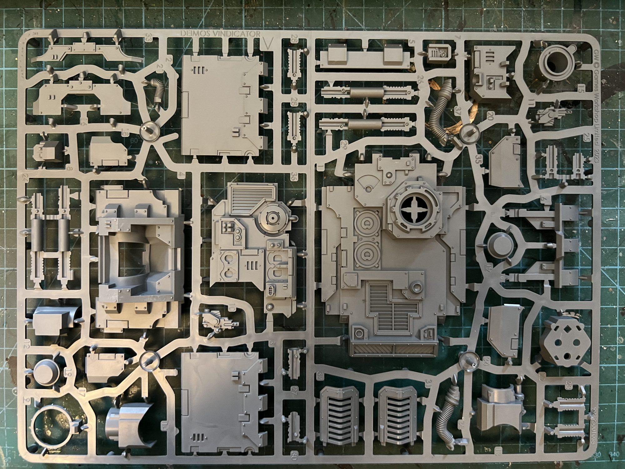 Horus Heresy Model Review: Vindicator Siege Tank | Goonhammer