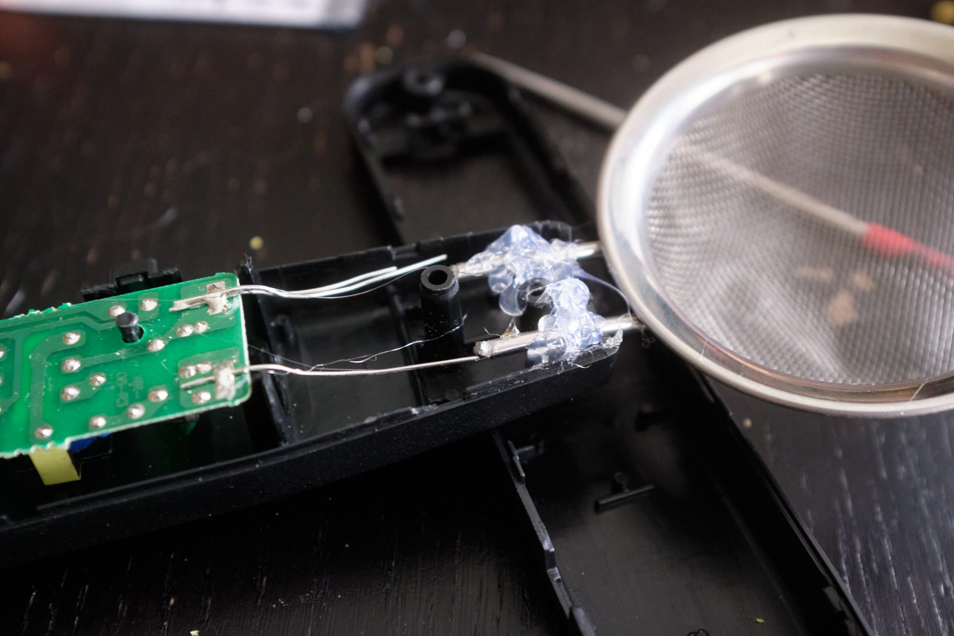 The Fabricator General: Making a DIY Static Grass Applicator for £10 ...