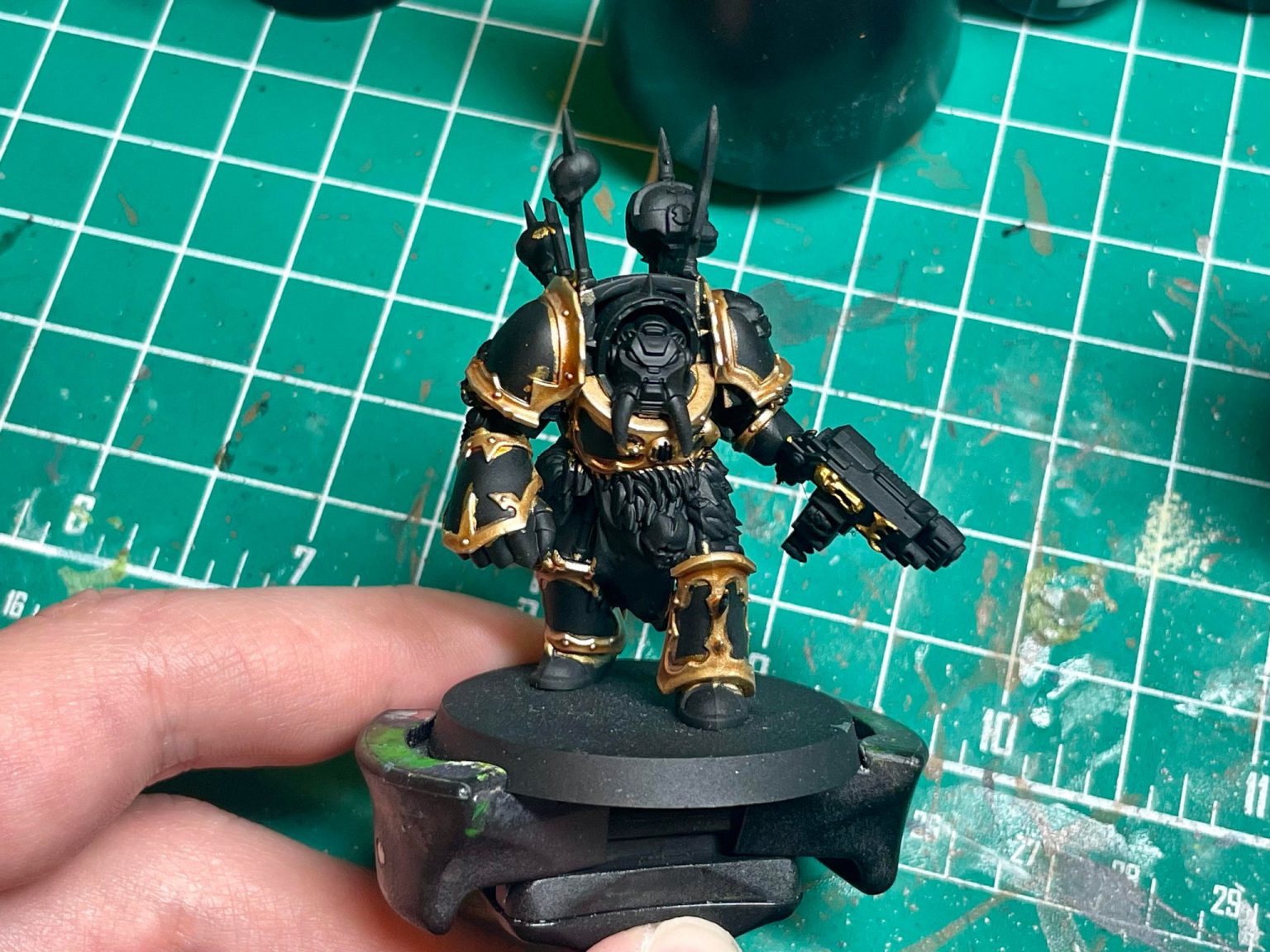 How To Paint Everything – The Black Legion Chaos Space Marines | Goonhammer