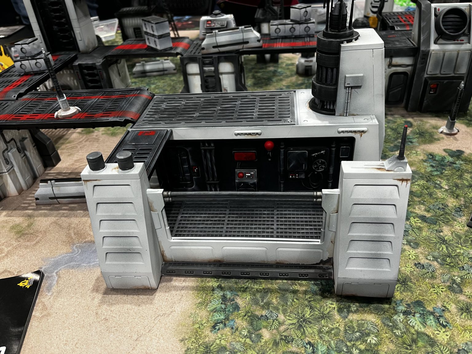 Terrain Talk: Star Wars Shatterpoint Maintenance Bay Terrain Pack ...