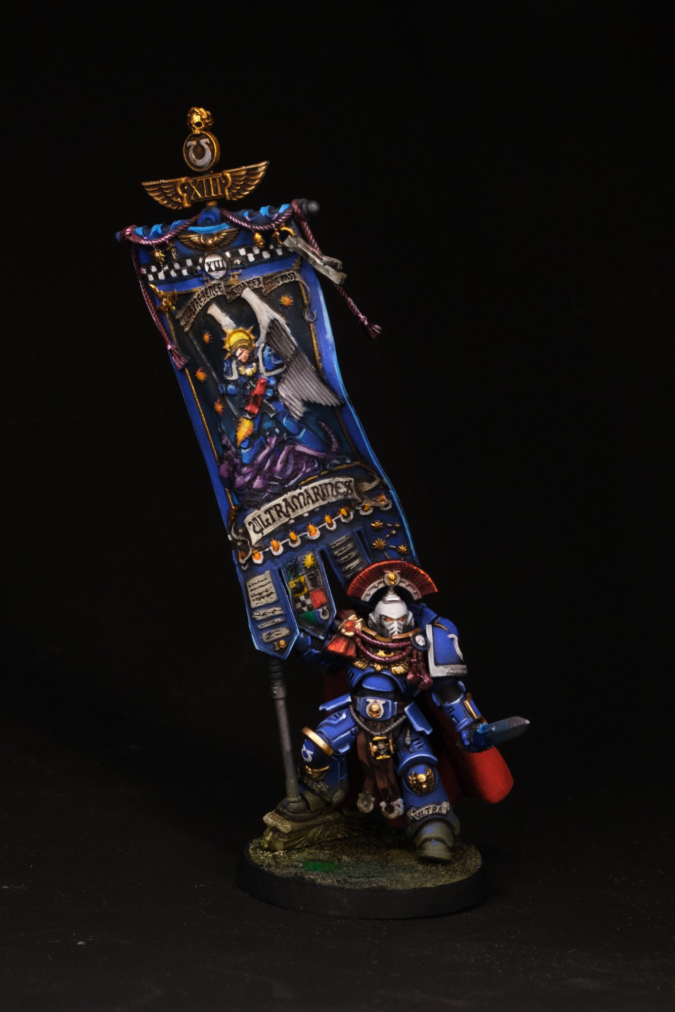 [40k] Model Review: Ultramarines Marneus Calgar, Cato Sicarius, Victrix ...