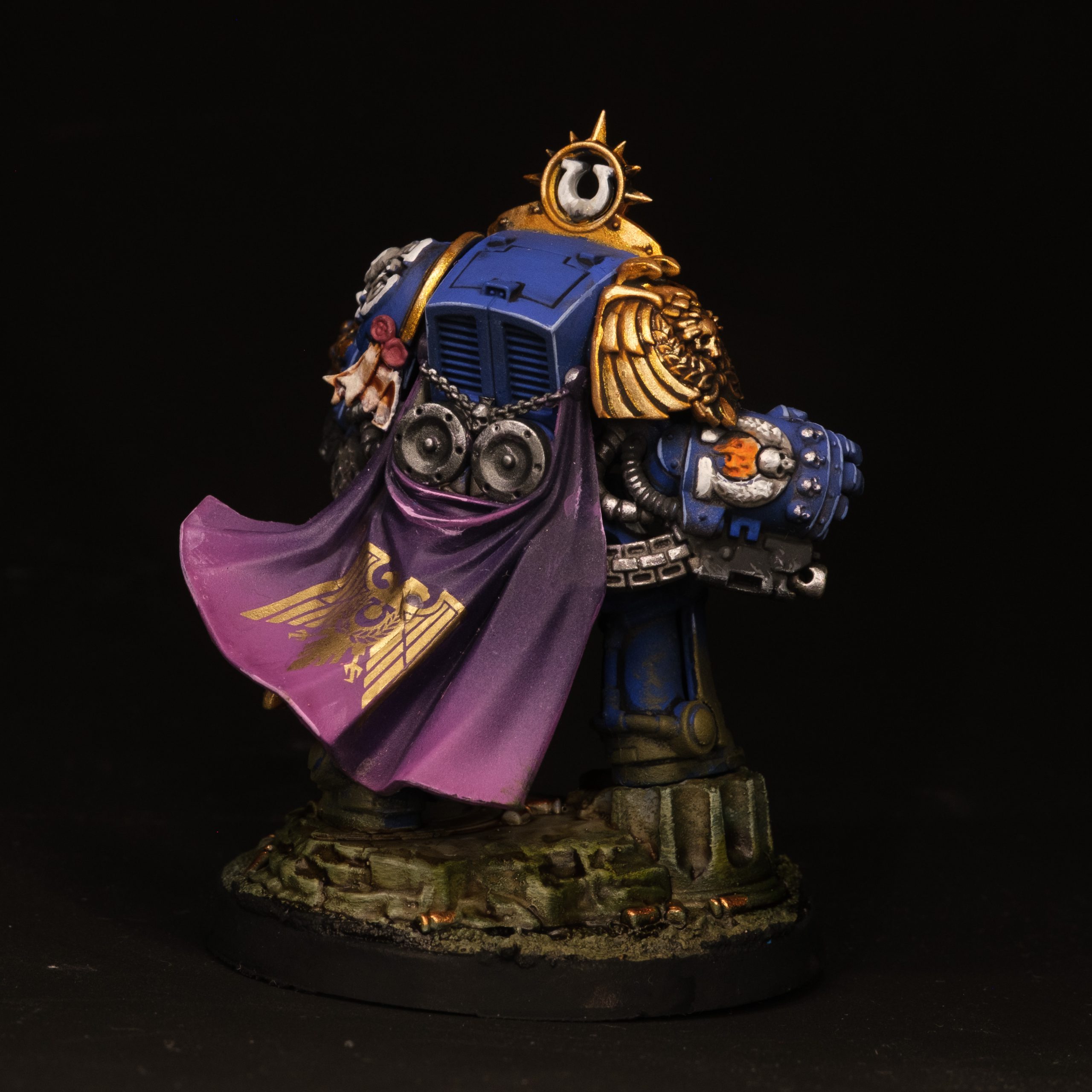 [40k] Model Review: Ultramarines Marneus Calgar, Cato Sicarius, Victrix ...